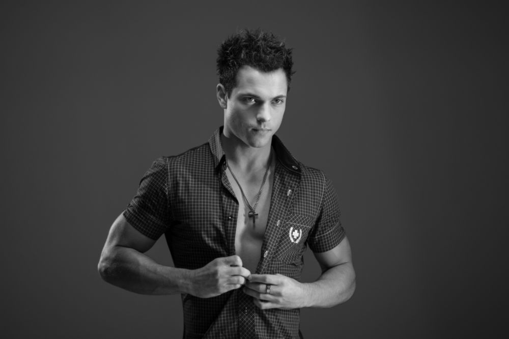 andrewchristianblackwhite681 – Underwear News Briefs