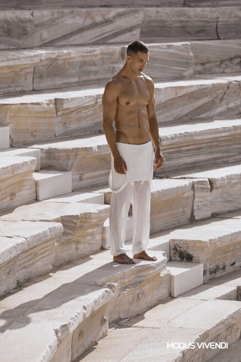 MODUS VIVENDI presents Hole Line & the ‘Ancient Greek Theatre’ Campaign ...