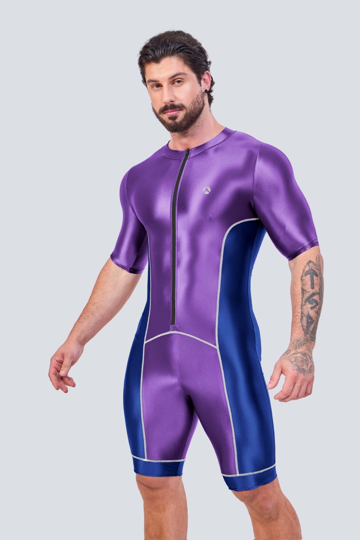 Amoresy – Underwear News Briefs